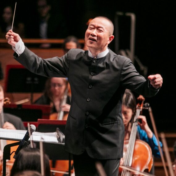 TŌN | Tan Dun Conducts
